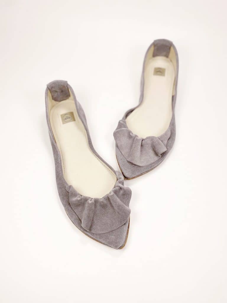 Ruffled pointy flats in gray suede leather - Ele Handmade Shoes